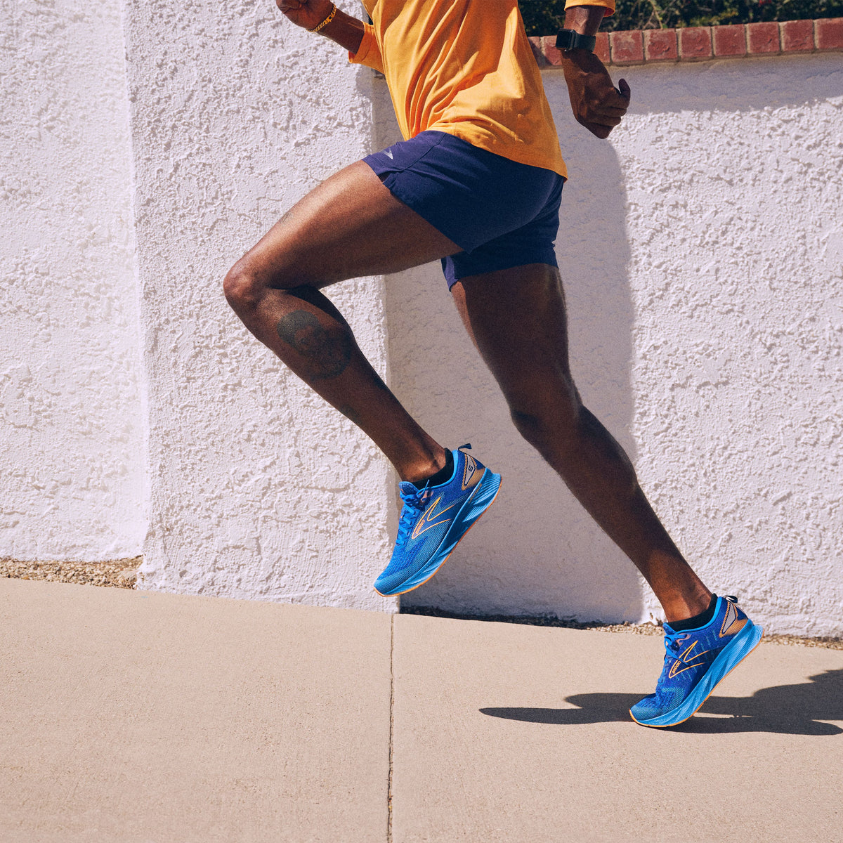 Men's Running Shoes: adidas, ASICS, New Balance, Nike, On – FrontRunners LA